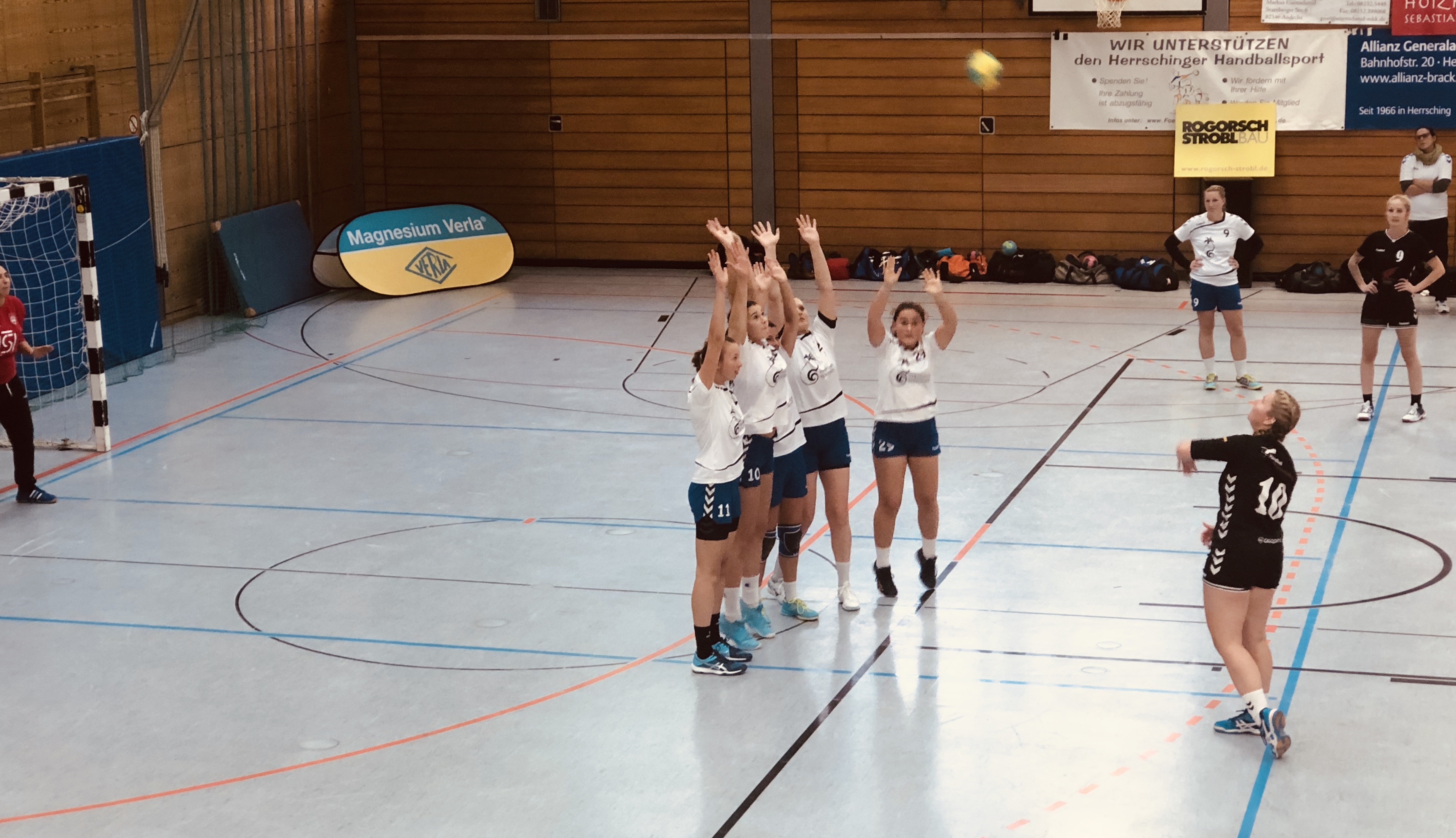 Am Ende schwinden die Kräfte, die Konzentration und die Spieler | TuS ...